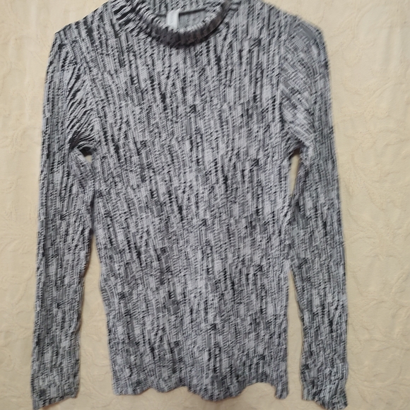 Athleta | Sweaters | Athleta Flurry Elemental Womens Black And White ...